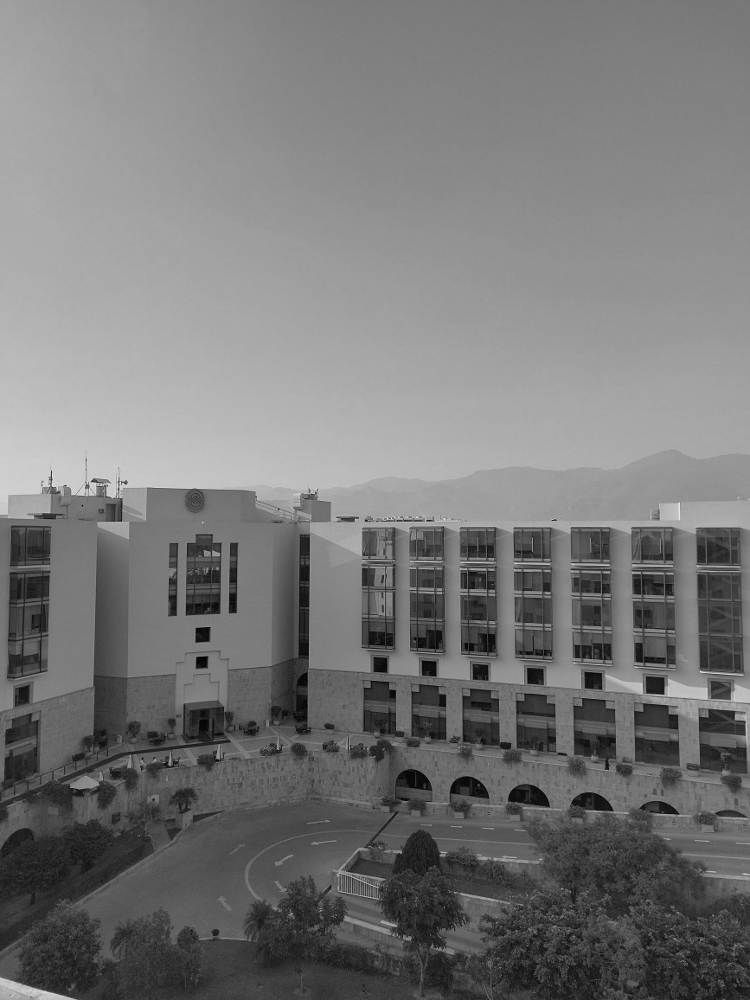Pakistan • L'hôtel Serena d'Islamabad, la forteresse de l'establishment ...